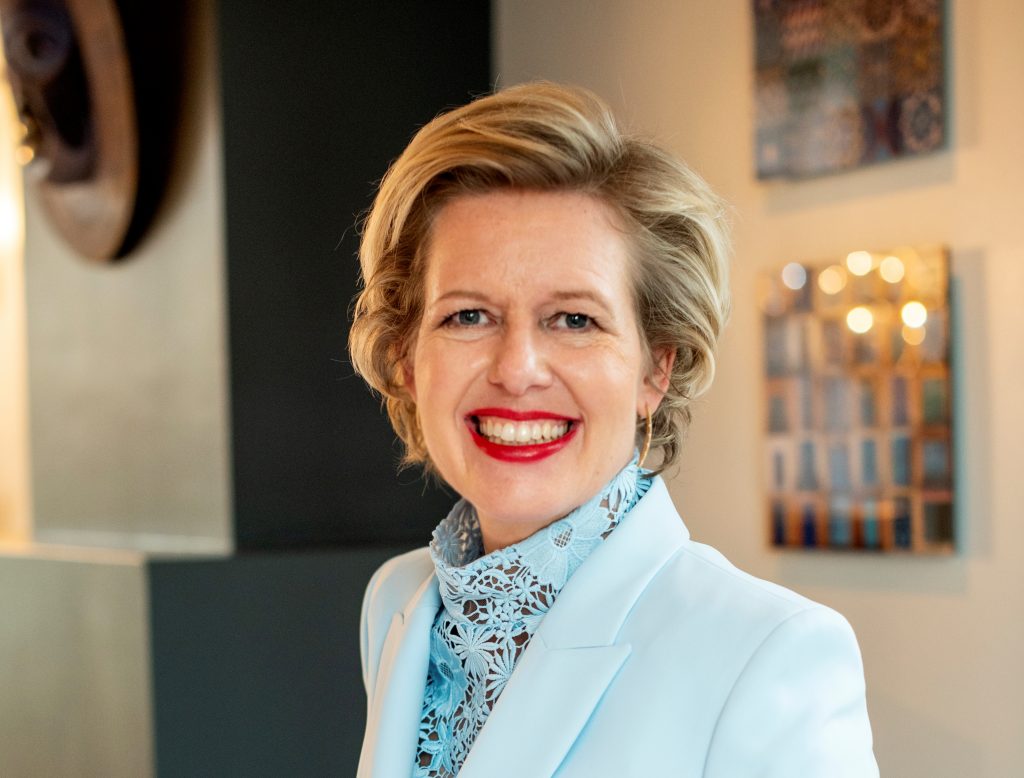 Elske in Telegraaf: Moet overheid jong moederschap stimuleren? - Elske ...